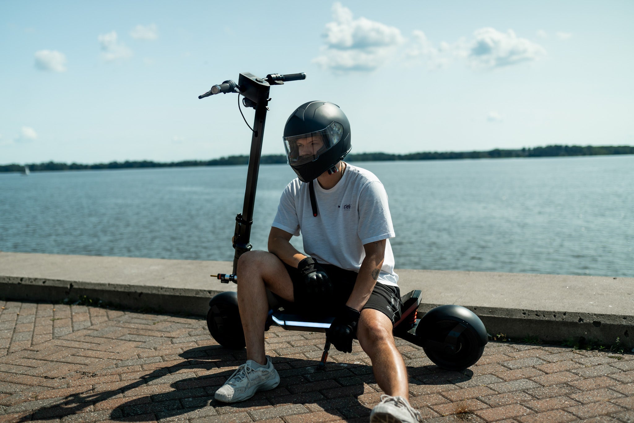 Apollo Premium Electric Scooters – Fast, Reliable & Built to Last ...