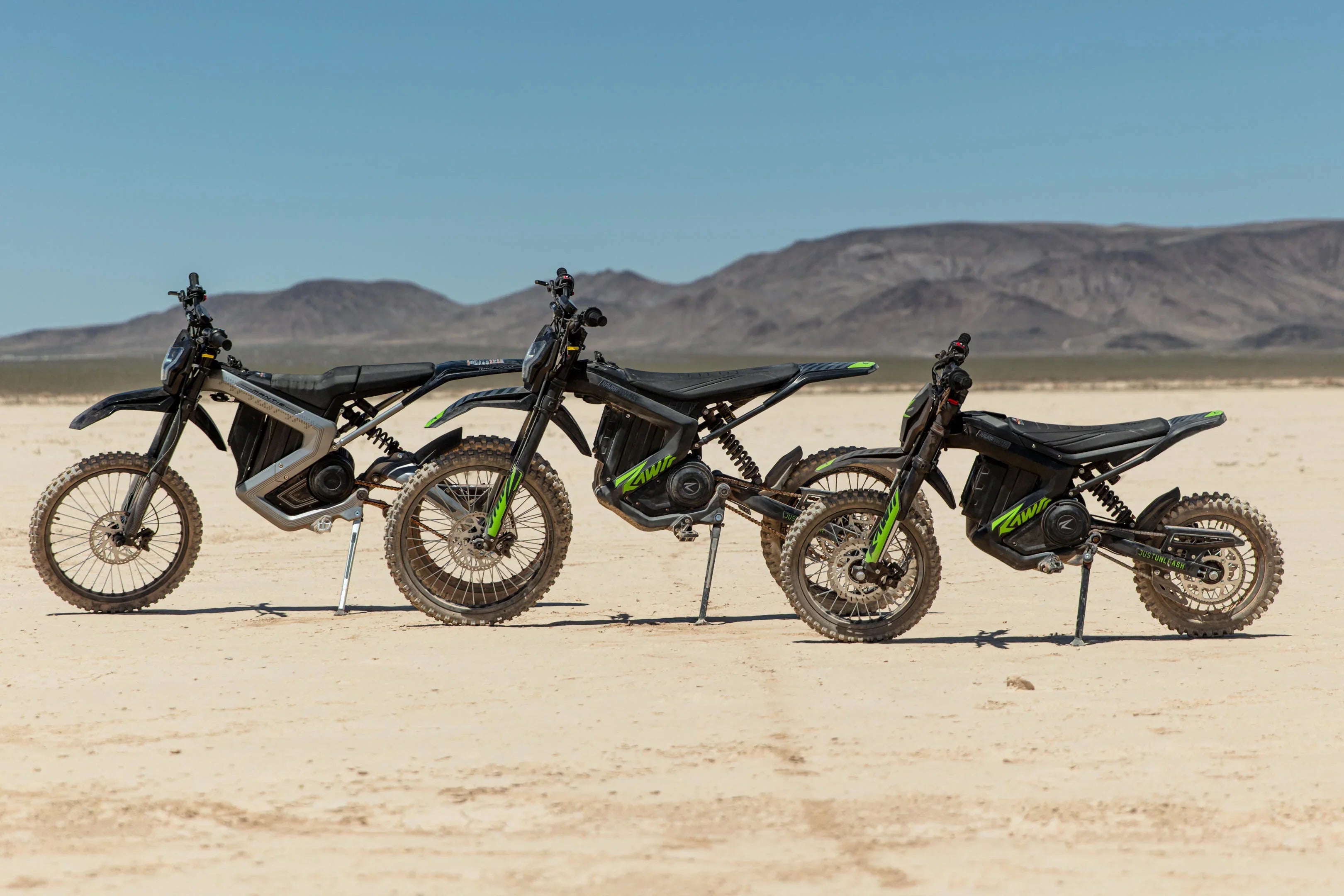 Rawrr – Page 3 – Radmotousa