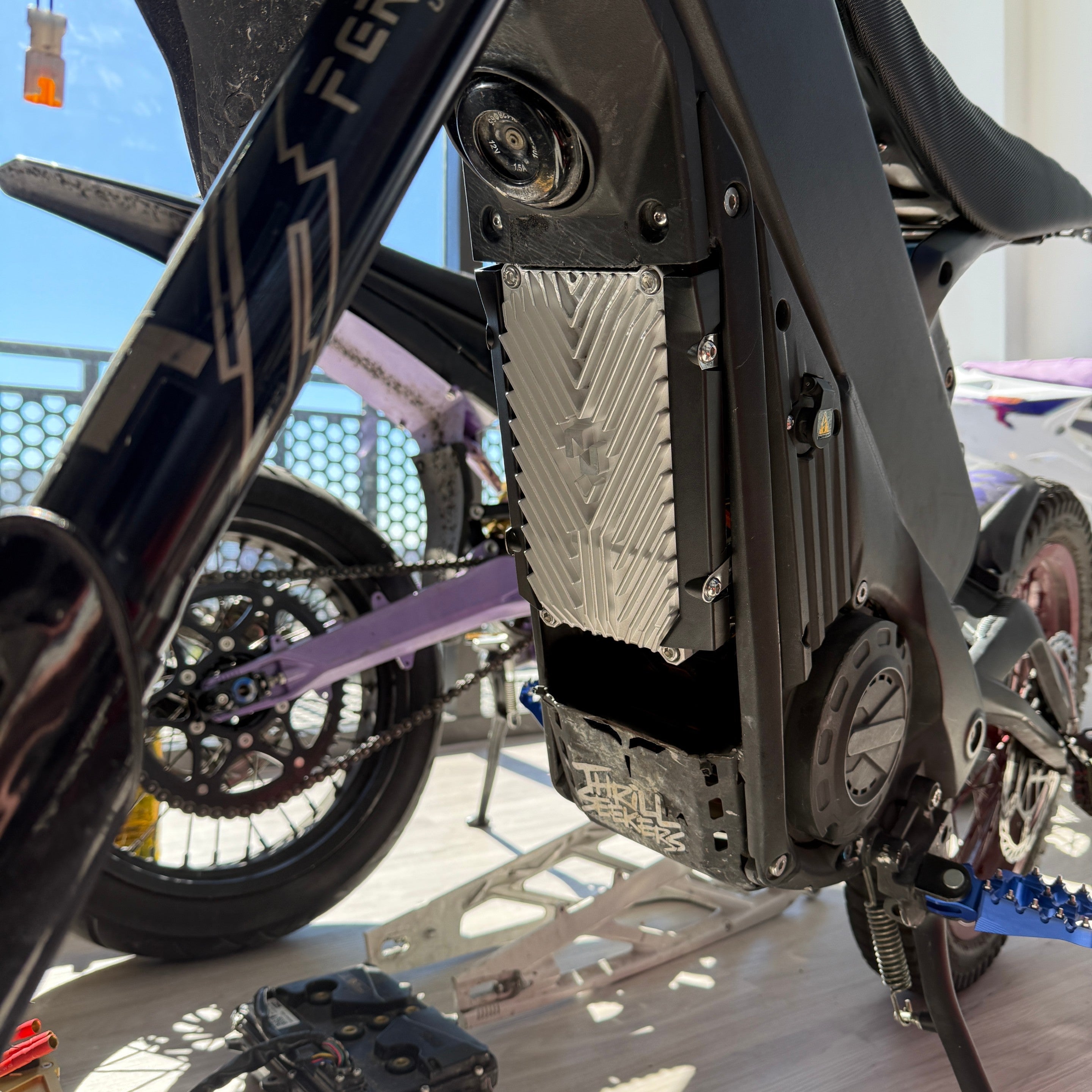 Nucular P24F Talaria XXX Controller – Radmotousa