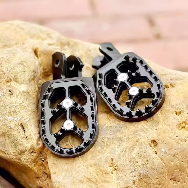 Surron Talaria Foot Pegs – Radmotousa